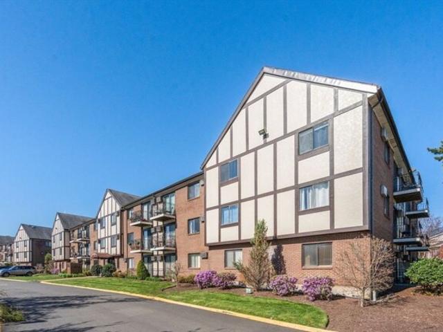 Bittersweet Ln Apt,randolph, Condo For Sale
