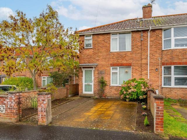 Bixley Close, Norwich NR5, 3 bed end terrace house to rent, £1,500 pcm | PrimeLocation
