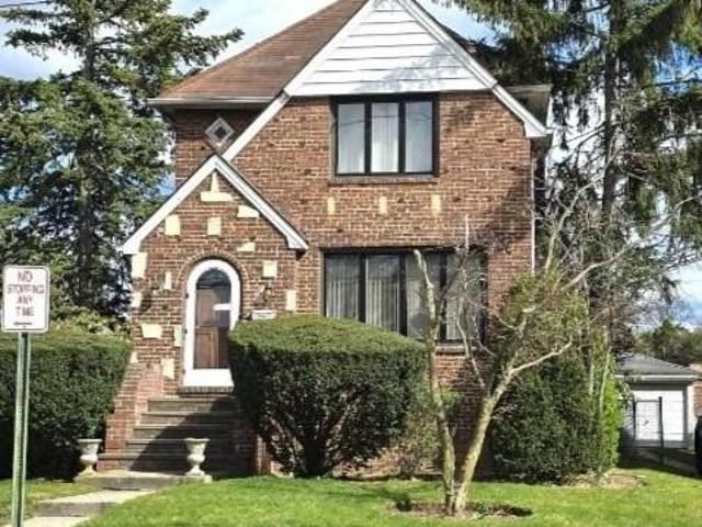 Bixley Heath, Lynbrook, Home For Sale
