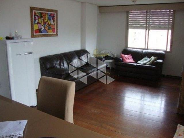 bom apartamento 3 dormitórios com 113m² privativos com dependência empregada