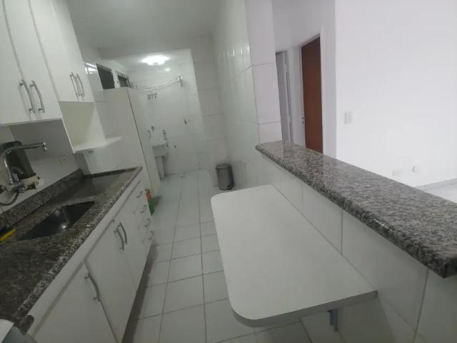 Bom apartamento com excelente localização, apenas 250m da estação Liberdade do Metrõ