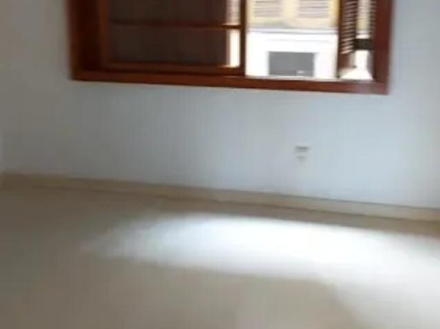 Bom apartamento de 2 dorm com uma vaga