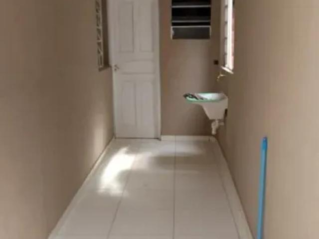 Bom para investimento, bairro do parque peruche, amplo terreno com 8 casas no local