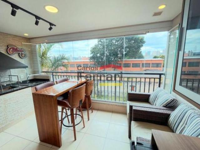 Bom Retiro Apartamento com 63 metros com 2 dormitórios, suite, vaga de garagem