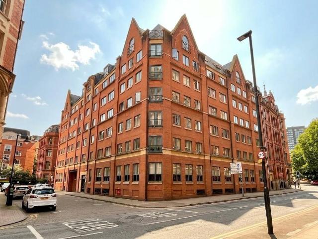 Bombay Street, Manchester 1 bed apartment to rent £1,000 pcm £231 pw