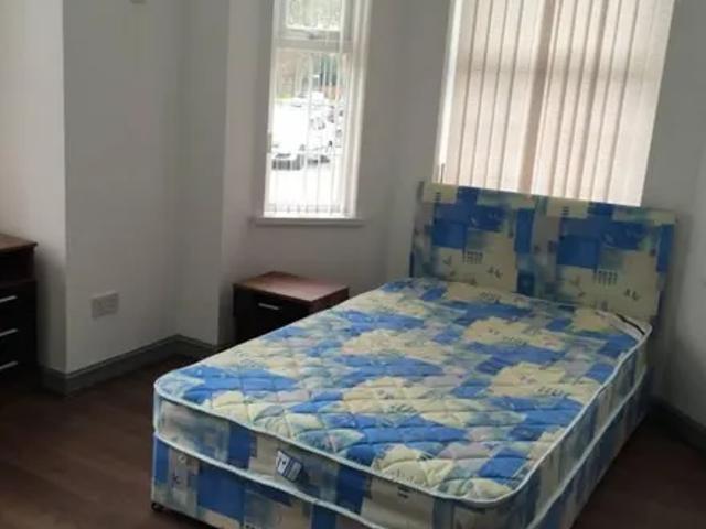 Bombay Street, Victoria Park, Manchester, M14 5PY, United Kingdom | Room for rent #131372011 | Rentberry