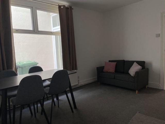 Bonville Tce, Swansea, SA1