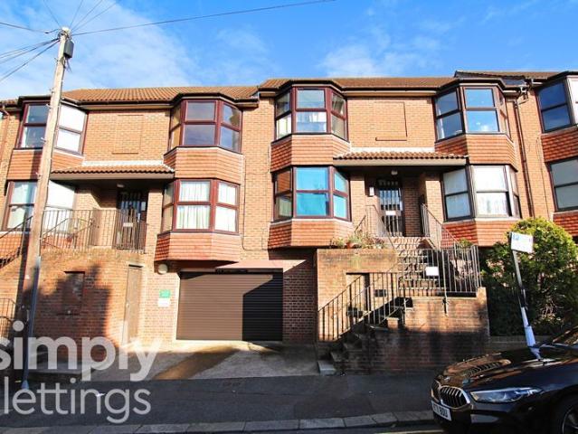Bonchurch Road, Brighton BN2, 1 bed flat to rent, £1,250 pcm | PrimeLocation