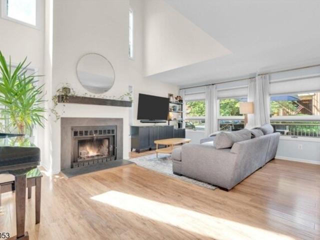 Bond St, Bridgewater Twp, Condo For Sale