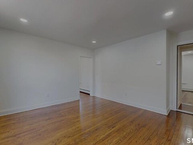 Bond St, Hartford, Home For Sale