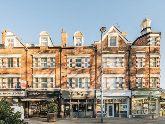 Bond Street, Ealing W5, 1 bed flat to rent, £1,603 pcm | PrimeLocation