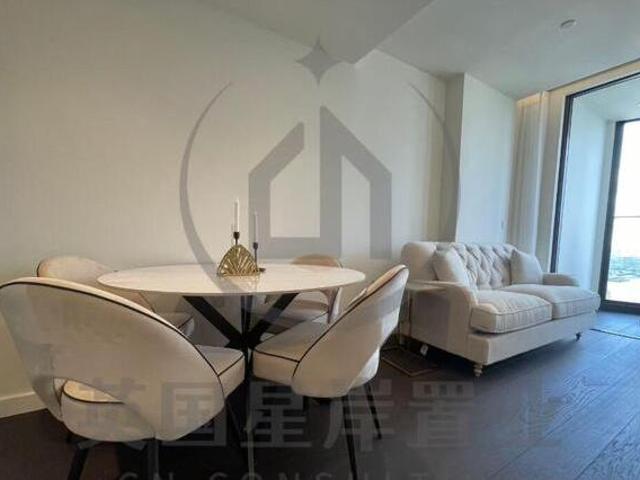 Bondway, London, 2 Bedroom Flat