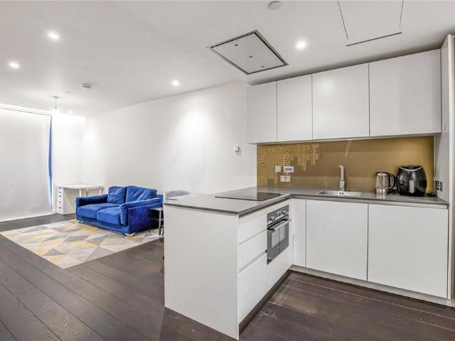 Bondway, London SW8 1 bed flat to rent £2,900 pcm £669 pw