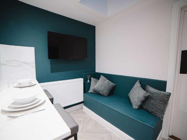 Bonham Road Room 2