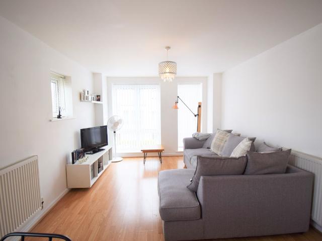 Bonham Way, Gravesend DA11, 1 bed flat to rent, £1,150 pcm | PrimeLocation