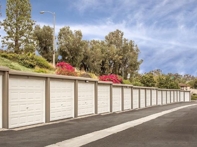 Bonita Cedars 3 Bedroom Apartment for Rent at 5155 Cedarwood Rd, Bonita, CA 91902 Bonita