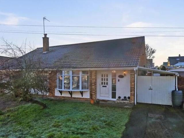 Bonney Grove, Waltham Cross, 2 Bedroom Bungalow
