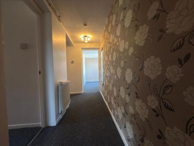 Bonnick Close, Luton LU1, 2 bed flat to rent, £1,350 pcm | PrimeLocation