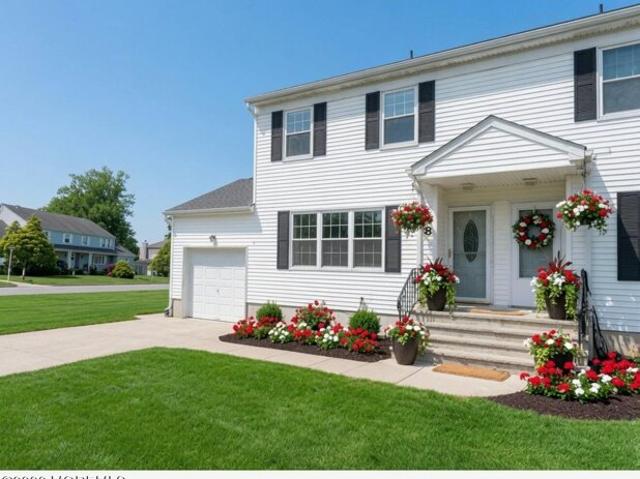 Bonnie Dr, Middletown, Home For Sale