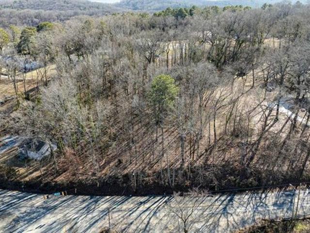 Bonny Oaks Dr, Chattanooga, TN 37406