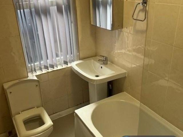 Booth Avenue, Manchester, M14 7 bed terraced house to rent £4,900 pcm £1,131 pw