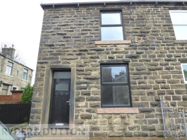 Booth Road, Bacup, Lancashire OL13, 2 bed terraced house to rent, £700 pcm | PrimeLocation