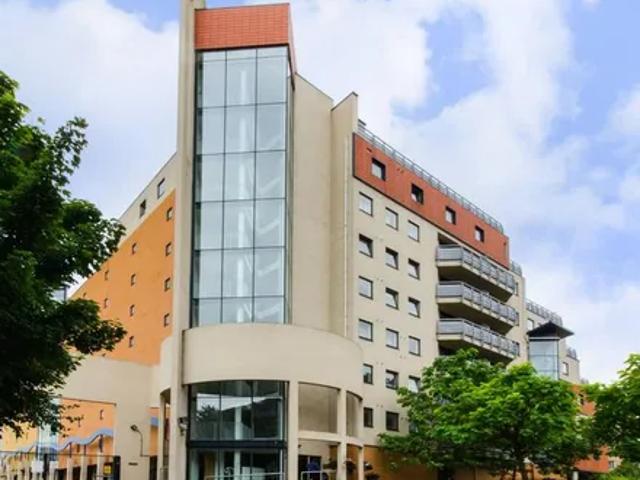 Booth Road, London, E16 2FW, United Kingdom | 2 bed apartment for rent #139545503 | Rentberry
