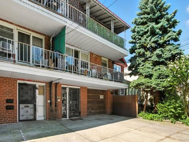 Booth St, Rego Park, Home For Sale
