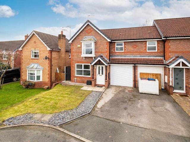 Boothstown Drive, Worsley. 3 bed mews to rent £1,375 pcm £317 pw