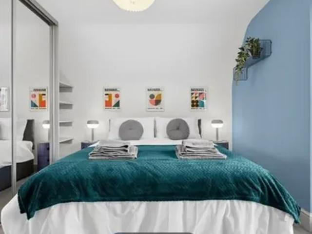 Boots, Mell Square, Elmdon Heath, B91 3AZ, United Kingdom | 3 bed townhouse for rent #139730143 | Rentberry