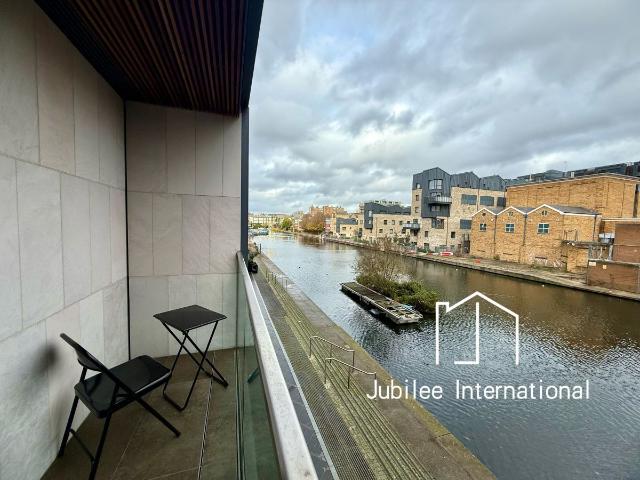 Book House, A City Road, London EC1V, 1 bed flat to rent, £3,000 pcm | PrimeLocation