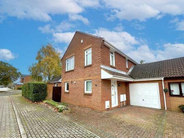 Booker Avenue, Milton Keynes, 4 Bedroom Link