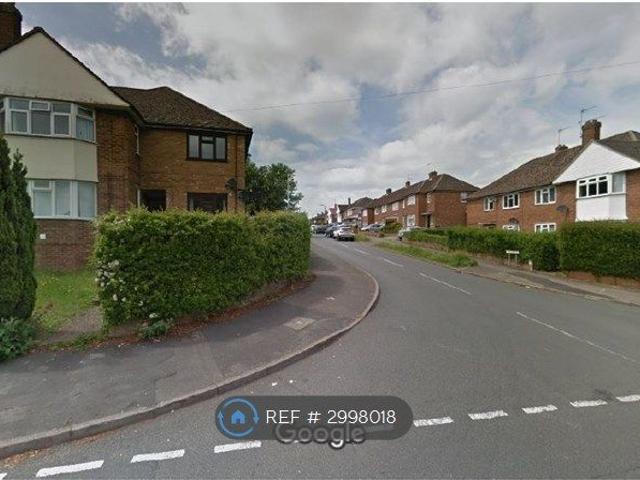 Bookerhill Road, High Wycombe HP12, 2 bed flat to rent, £1,200 pcm | PrimeLocation