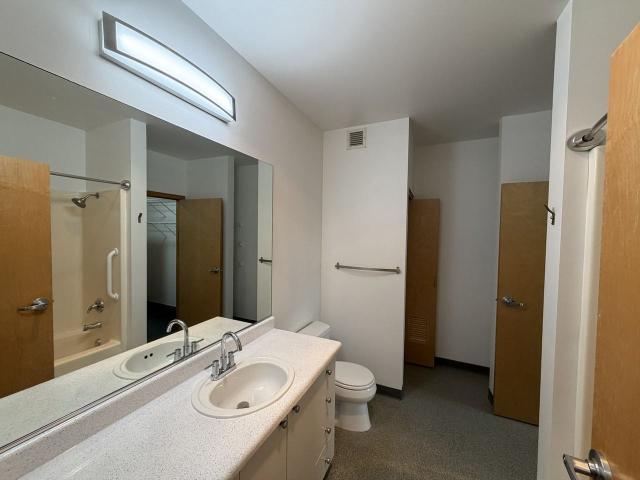 Bookmark Apartments 2 Bedroom Apartment for Rent at 2034 Ne 40th Ave, Portland, OR 97212 Hollywood