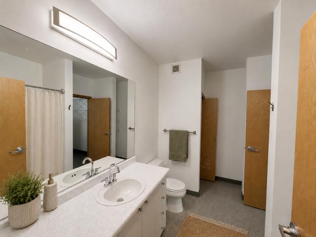 Bookmark Apartments 2 Bedroom Apartment for Rent at 2034 Ne 40th Ave, Portland, OR 97212 Hollywood