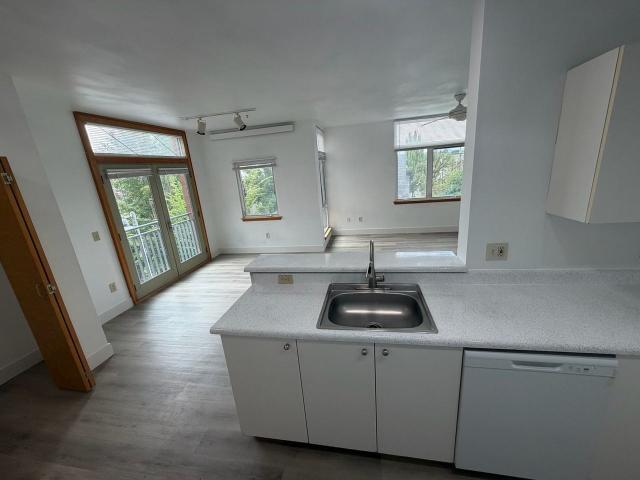 Bookmark Apartments 2 Bedroom Apartment for Rent at 2034 Ne 40th Ave, Portland, OR 97212 Hollywood