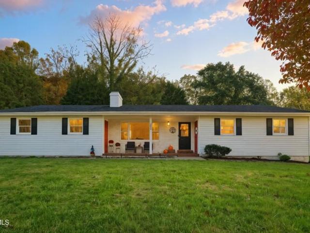 Boone Lake Cir, Bluff City, Home For Sale