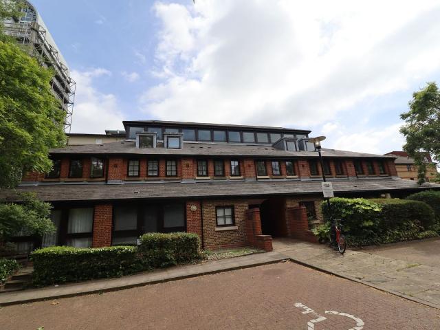 Boat Lifter Way, Surrey Quays SE16, 2 bed flat to rent, £2,200 pcm | PrimeLocation