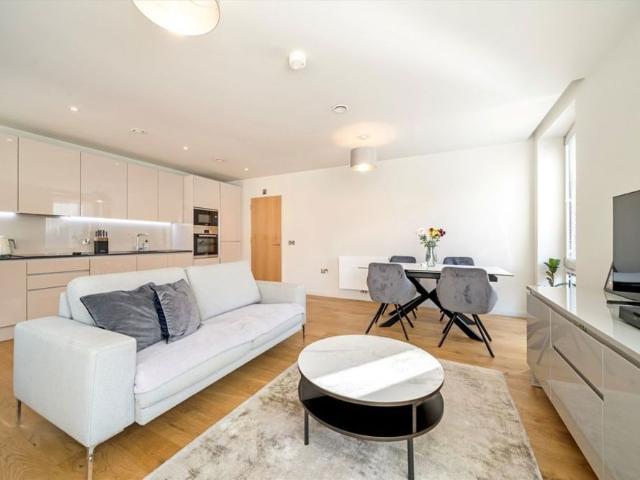 Boaters Avenue, TW8, London