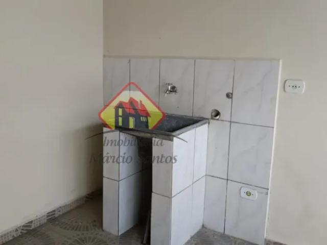 Boa Casa à Venda na Vila Paulista em Taubaté Dois quartos, Garagem Coberta + Quintal + Edícula!