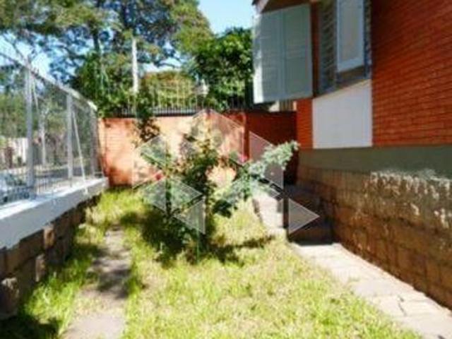 ótima casa de esquina 03dormitórios de esquina, Partenon, Porto Alegre