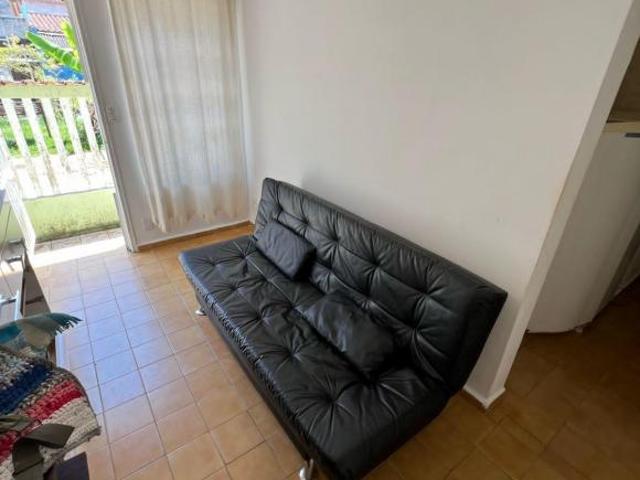 Boa localização apto de 1 dorm, mobiliado ! Aceita permuta com casa ou terreno na cidade !