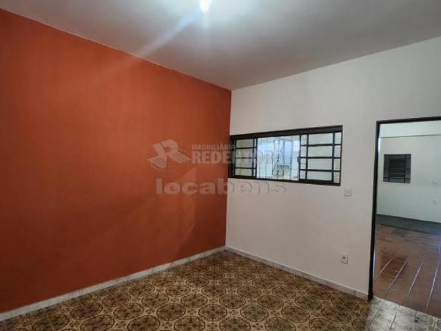 Boa Vista Casa Com 03 Quartos Todos Com Armários