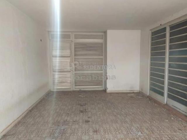 Boa Vista Casa em Rua Comercial, Campos Salles, terreno de 11x23 metros, vaga