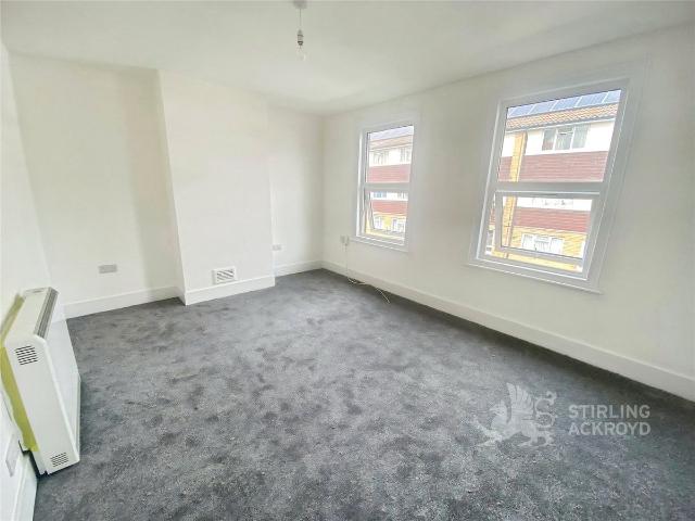 Board School Road, Woking, Surrey GU21, 1 bed end terrace house to rent, £1,350 pcm | PrimeLocation