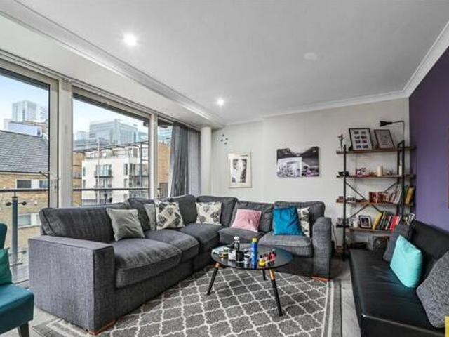 Boardwalk Place, Canary Wharf, 2 Bedroom Apartment