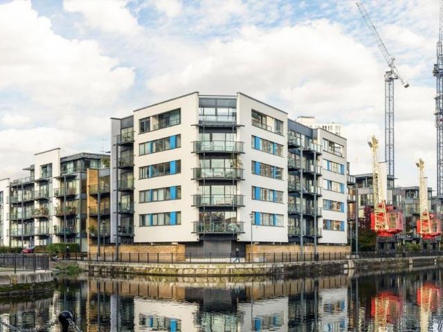 Boardwalk Place, E14, London