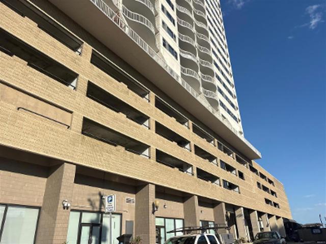 Boardwalk, Unit 1615 1