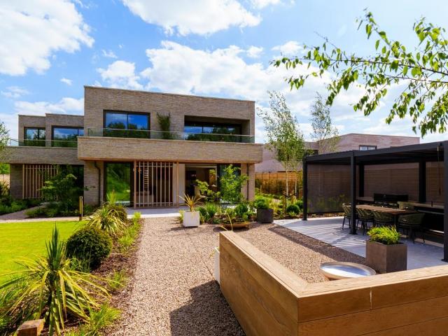 Bob Lane Twineham RH17 5 bed detached house to rent £8,995 pcm £2,076 pw
