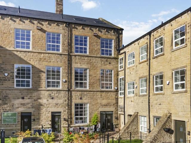 Bobbin Row, Leeds, West Yorkshire LS12, 3 bed detached house to rent, £1,600 pcm | PrimeLocation